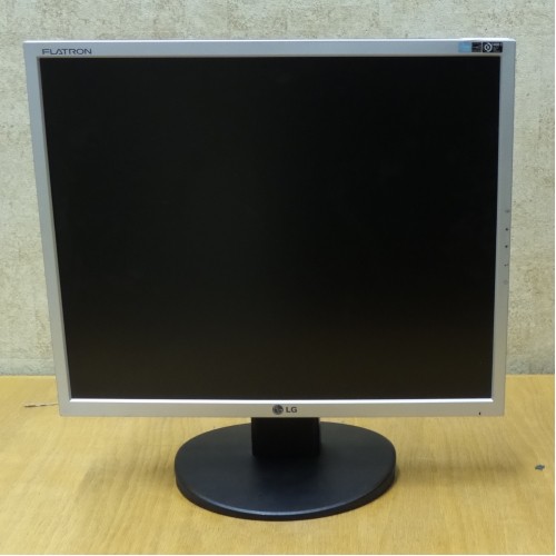 Монитор 19" LG L1952T (Товар Б/У гарантия 1 мес)